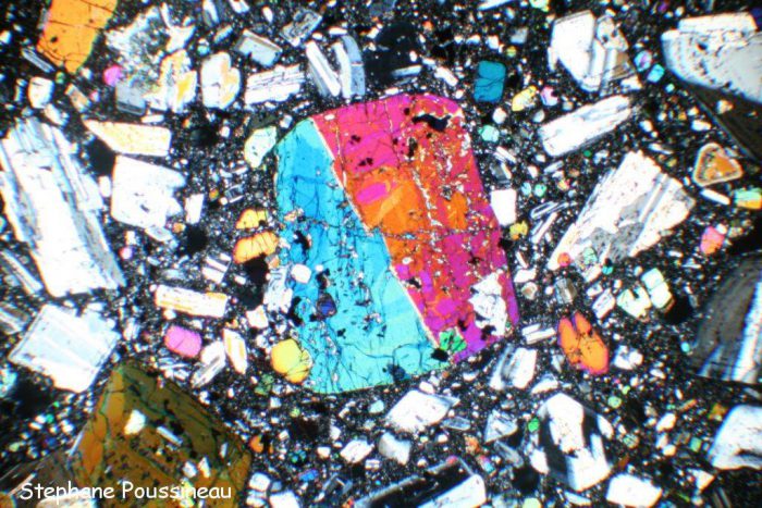 Clinopyroxene (seen under a polarising microscope) - Volcanology Mineralogy